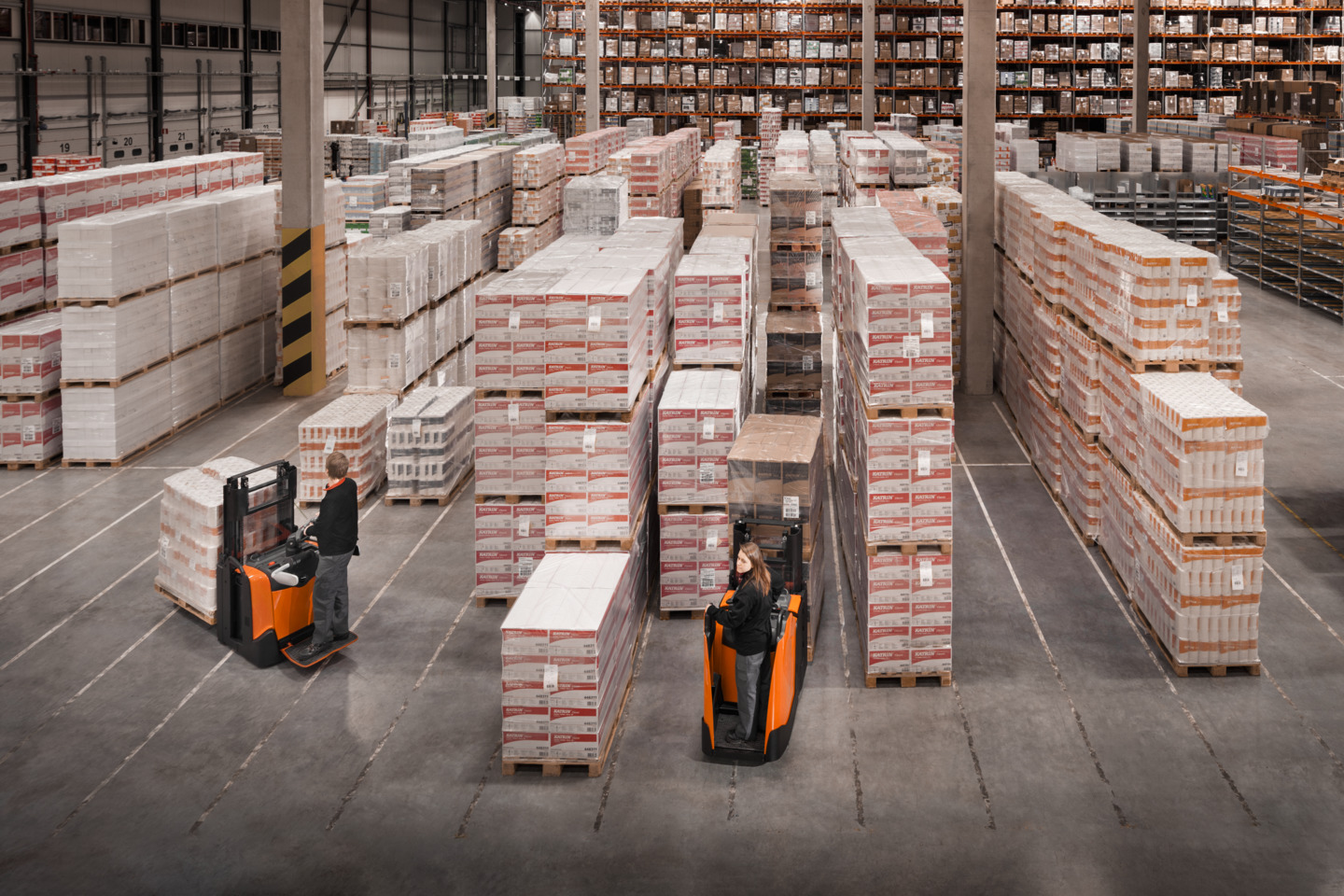 Which forklifts are most suitable for block stacking?